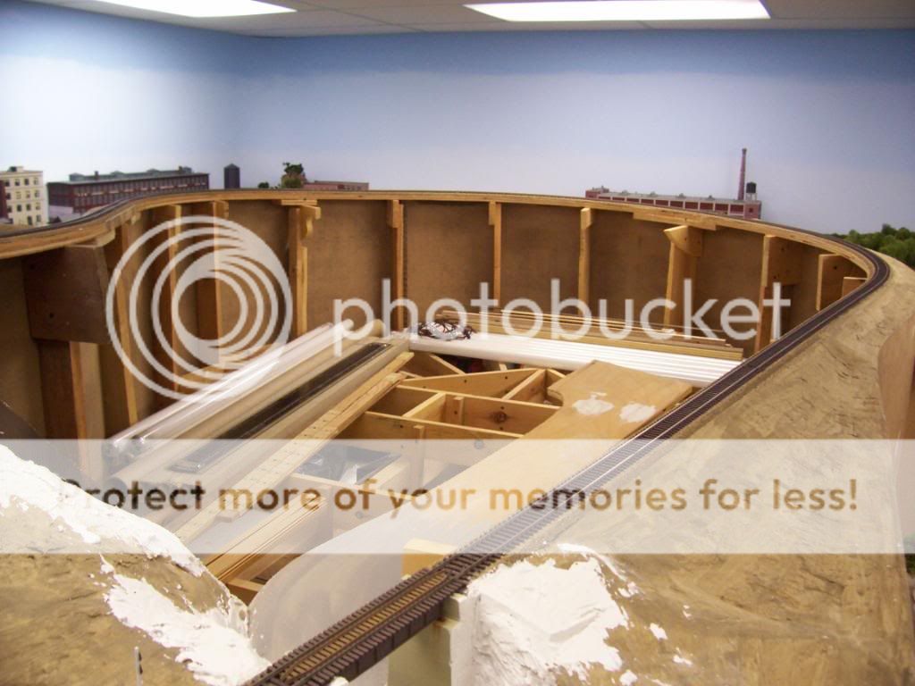 " "MAKING A GRADE WITH BENCHWORK" - Layouts and layout building - Trains.com Forums